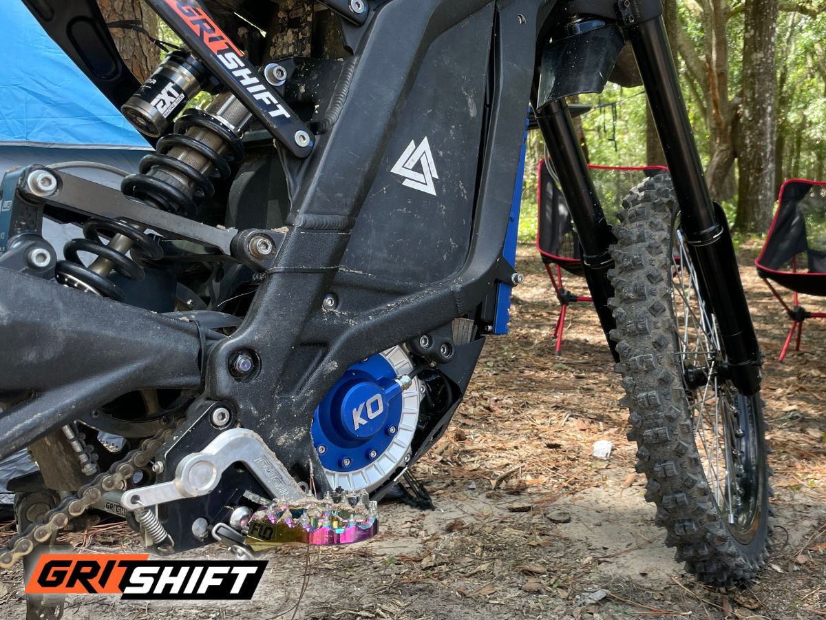 This Is the Right Way to Charge, Discharge, and Store E-Moto Batteries ...